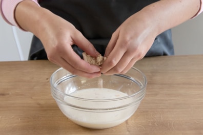 Hefeteig: Grundrezept für Teig mit frischer Hefe