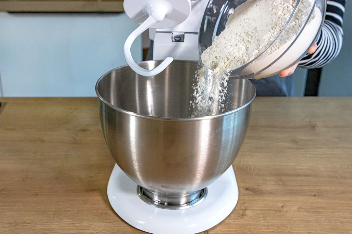 Rosinenschnecken mit Marzipan