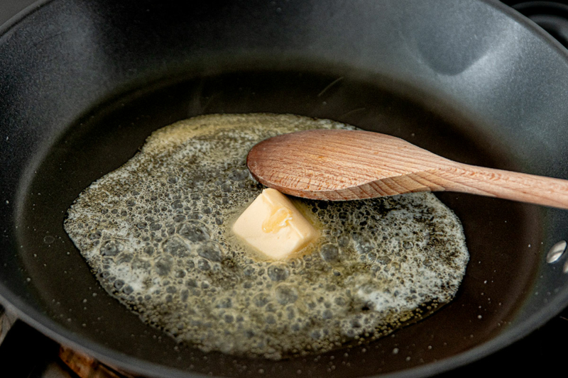 Welches Fett eignet sich zum Braten? Wir klären auf - eat.de