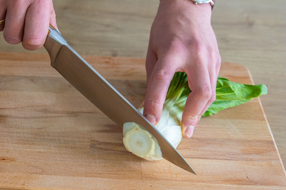 Pak Choi zubereiten: schneiden, kochen, lagern