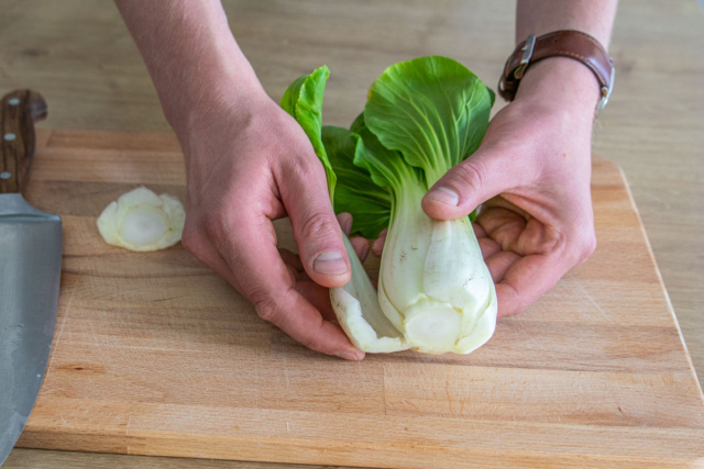 Pak Choi zubereiten: schneiden, kochen, lagern