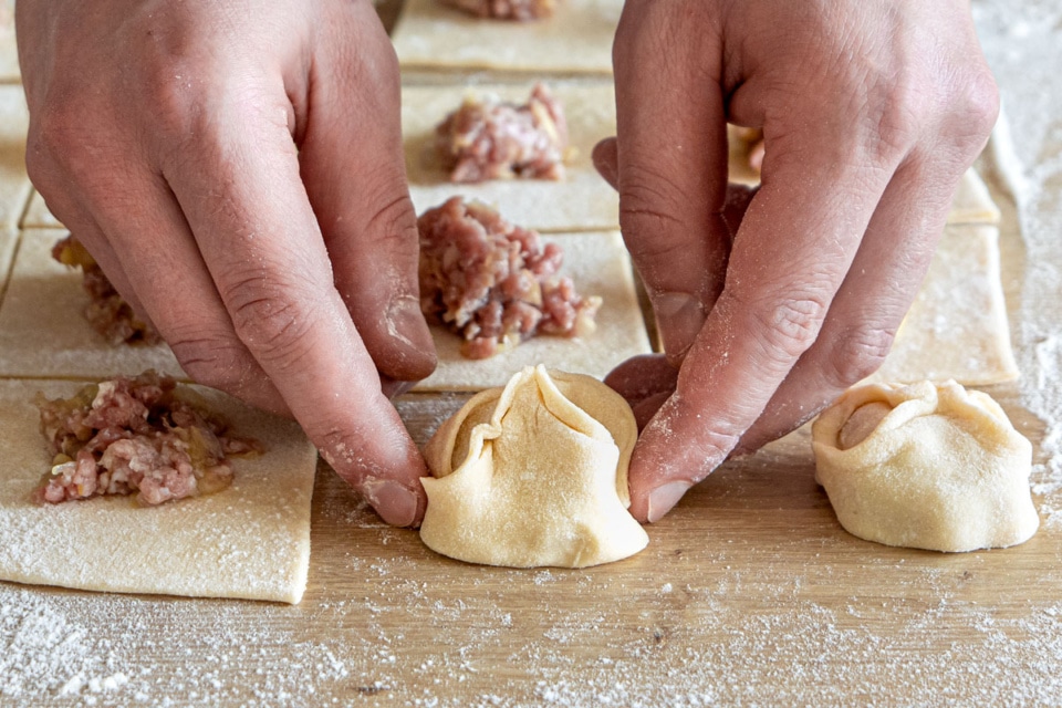 Manti: Russische Maultaschen