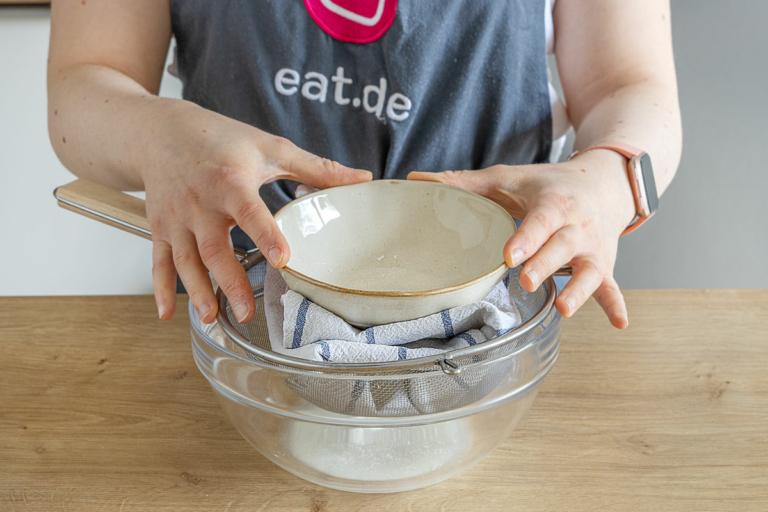 Was ist Topfen und Quark? Der wichtige Unterschied - EAT.de