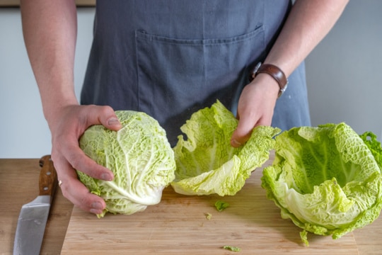 Omas einfacher Rahmwirsing: schnell & cremig