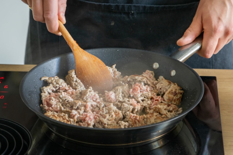 Schmorkohl mit Hackfleisch wie bei Oma | Rezept - eat.de