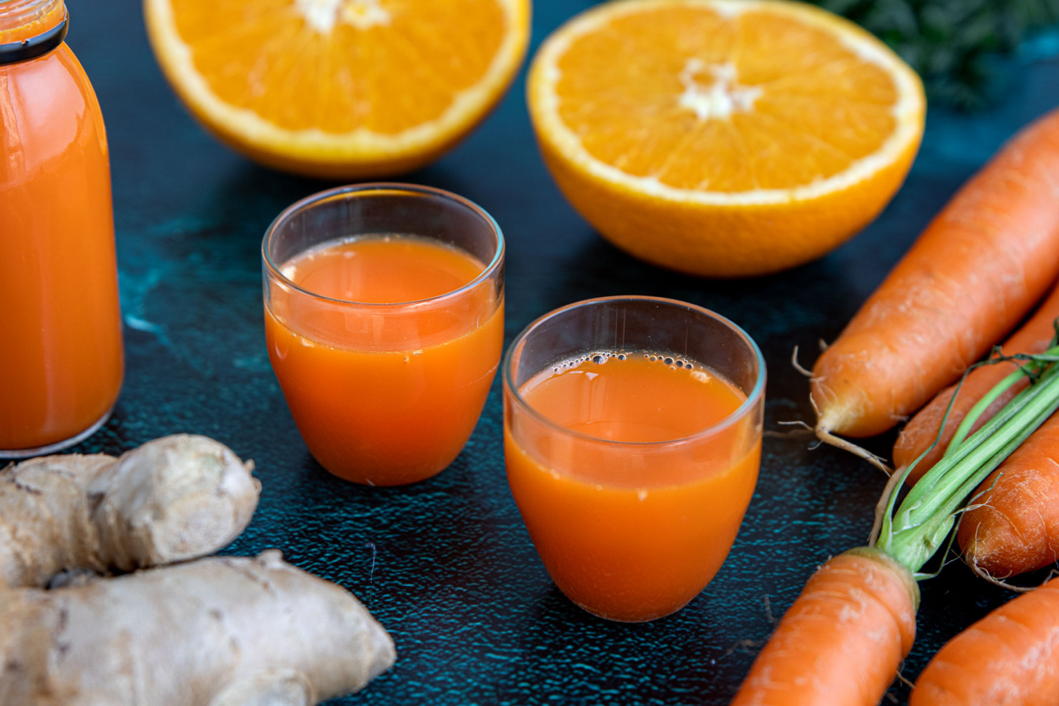 Karotte-Ingwer-Shot mit Orange | Rezept - eat.de