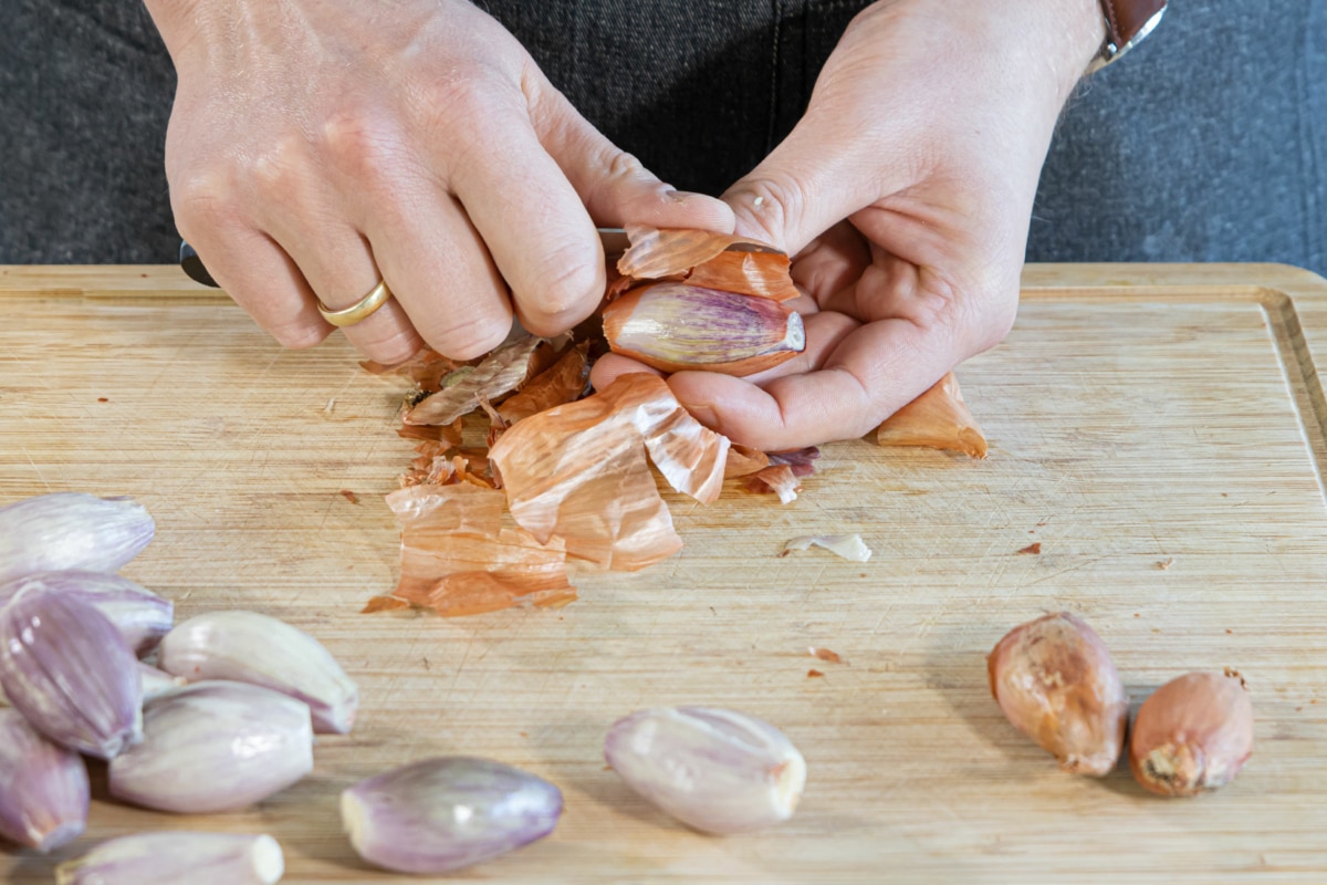 Einfache Rotwein-Schalotten-Sauce selbst zubereiten | Rezept - eat.de