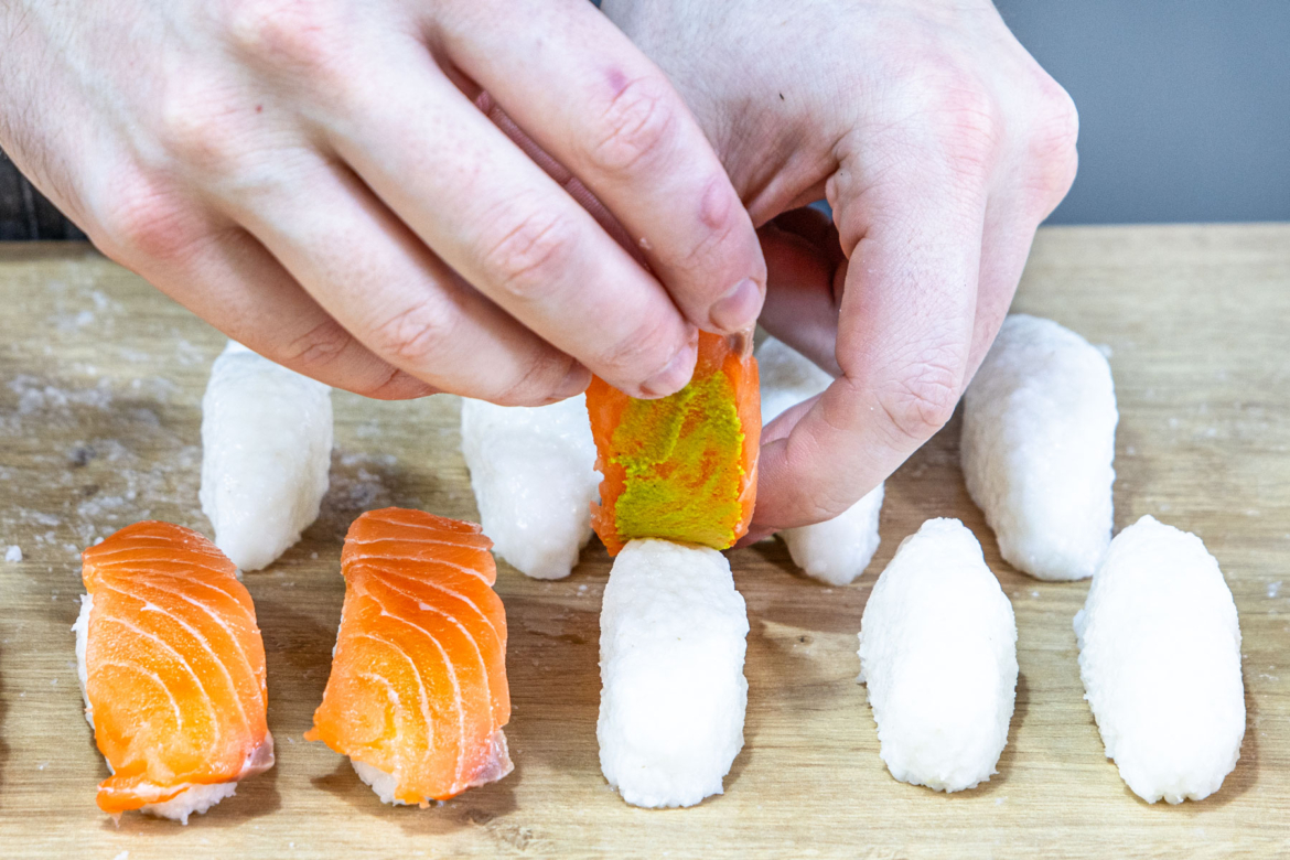 Nigiri-Sushi selber machen: Lachs-Nigiri | Rezept