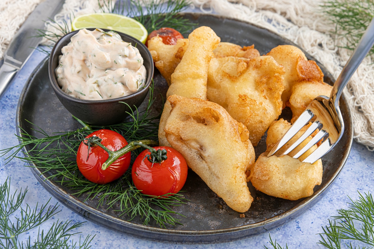 Knuspriger Backfisch im Bierteig | Rezept - eat.de