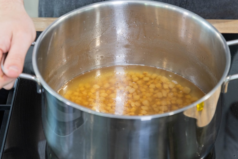 Schweineschmalz selber machen | Rezept - eat.de