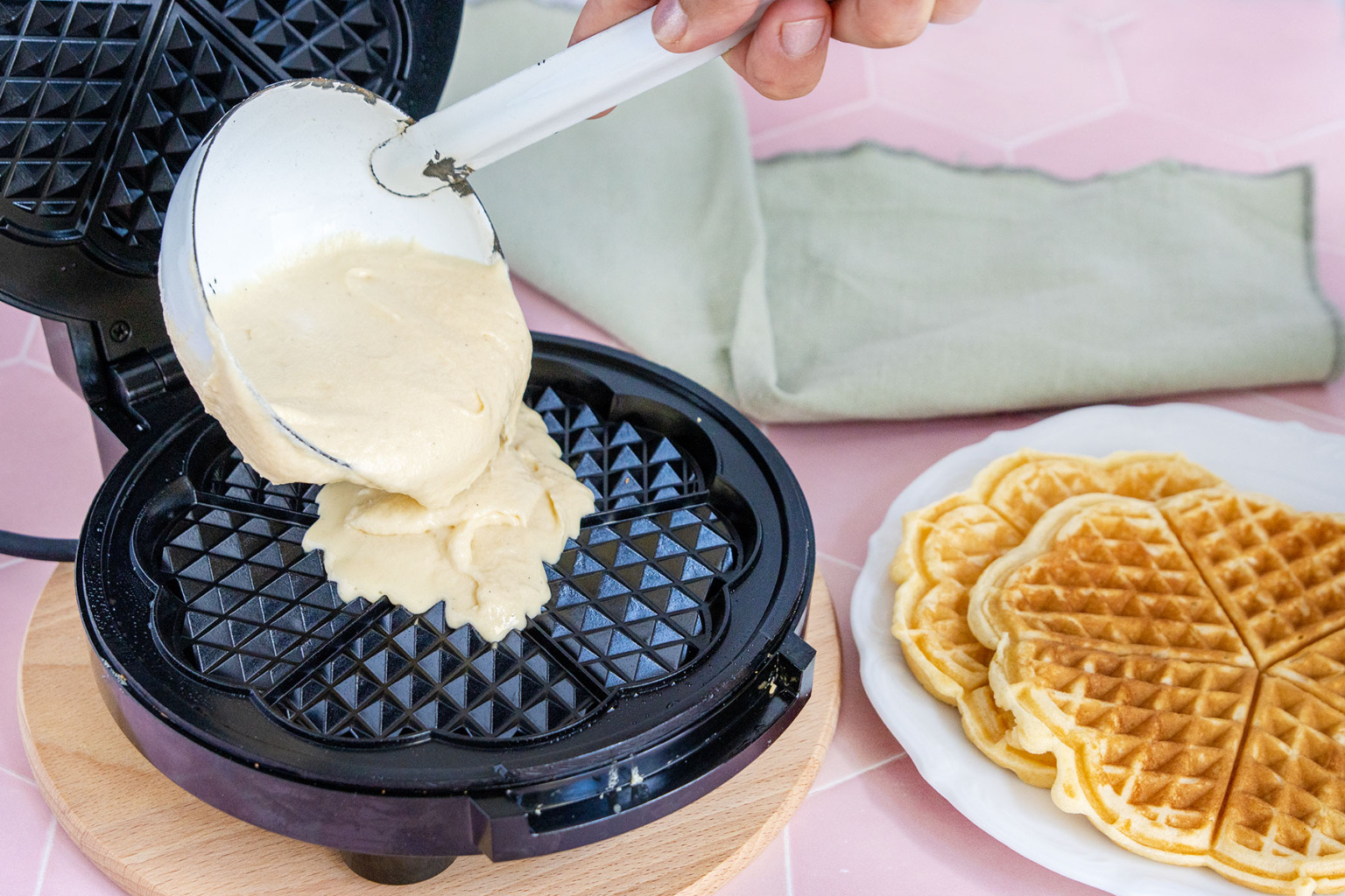Fluffiger Waffelteig: das einfache & schnelle Grundrezept