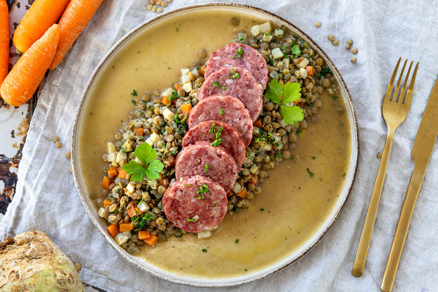 Cotechino mit Linsen | Rezept - eat.de