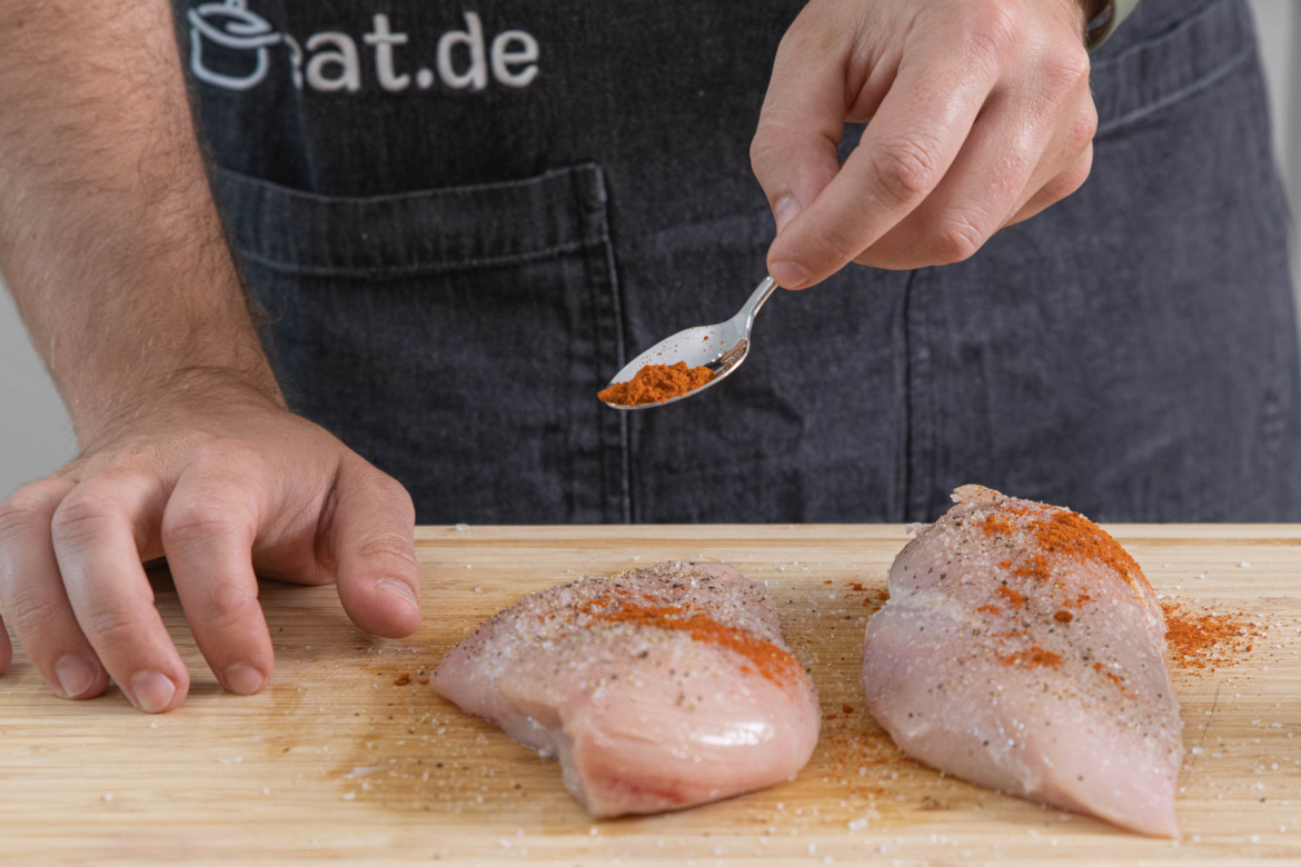 Gebratenes Hähnchenbrustfilet in der Pfanne | Rezept