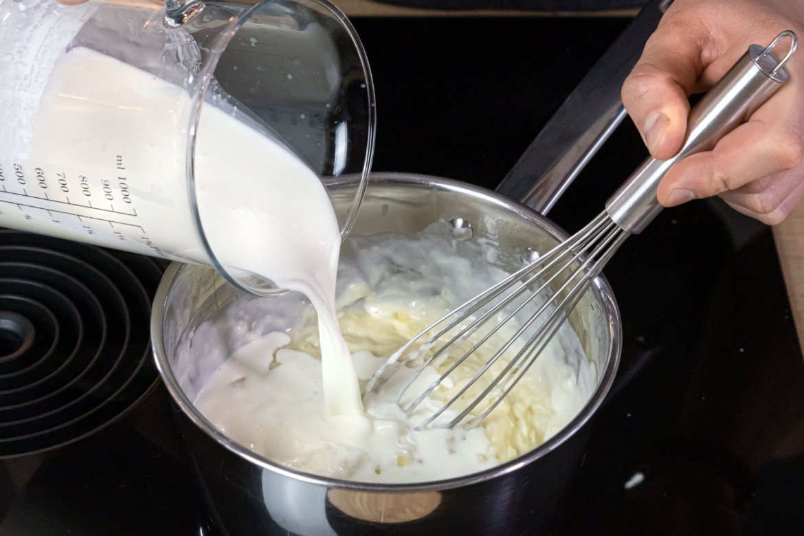 Cremige Schinken-Käse-Sahne-Soße