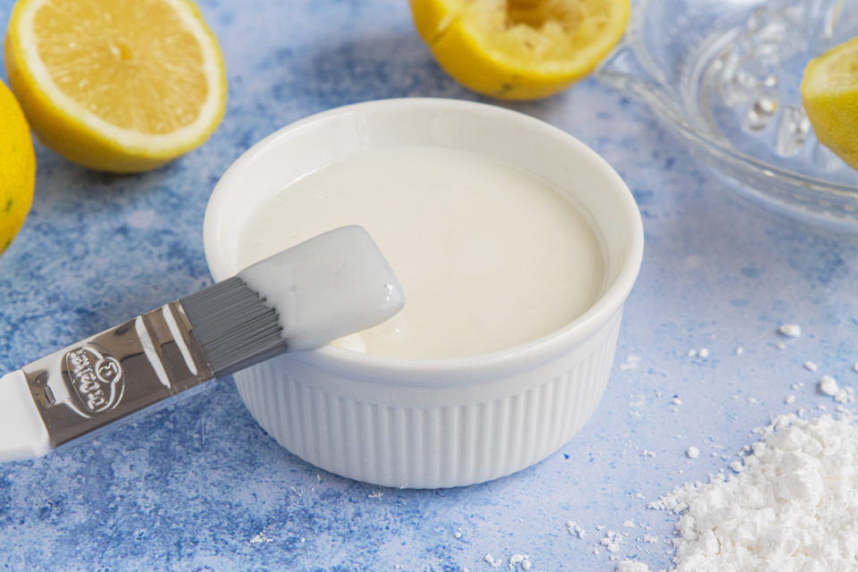 Zuckerguss mit Zitrone | Rezept - eat.de