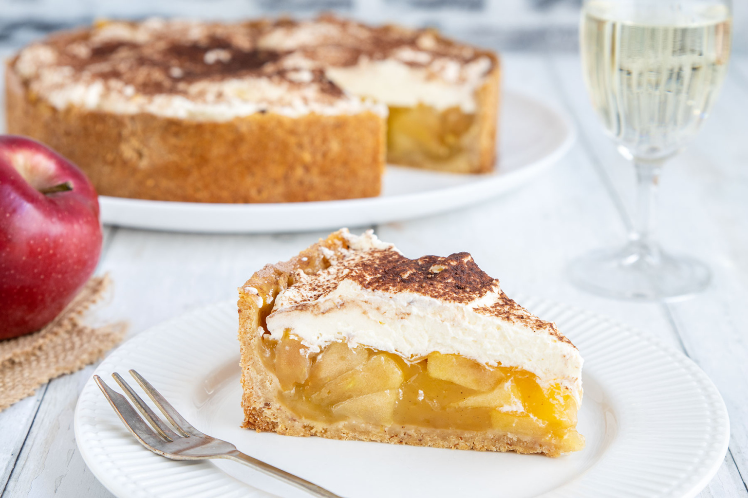 Apfel-Wein-Torte | Rezept - eat.de