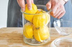 Eingelegte Zitronen: Rezept für Salzzitronen | Rezept