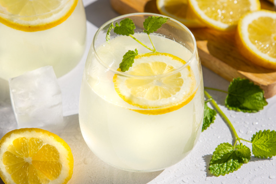 Zitronenlimonade | Rezept - eat.de