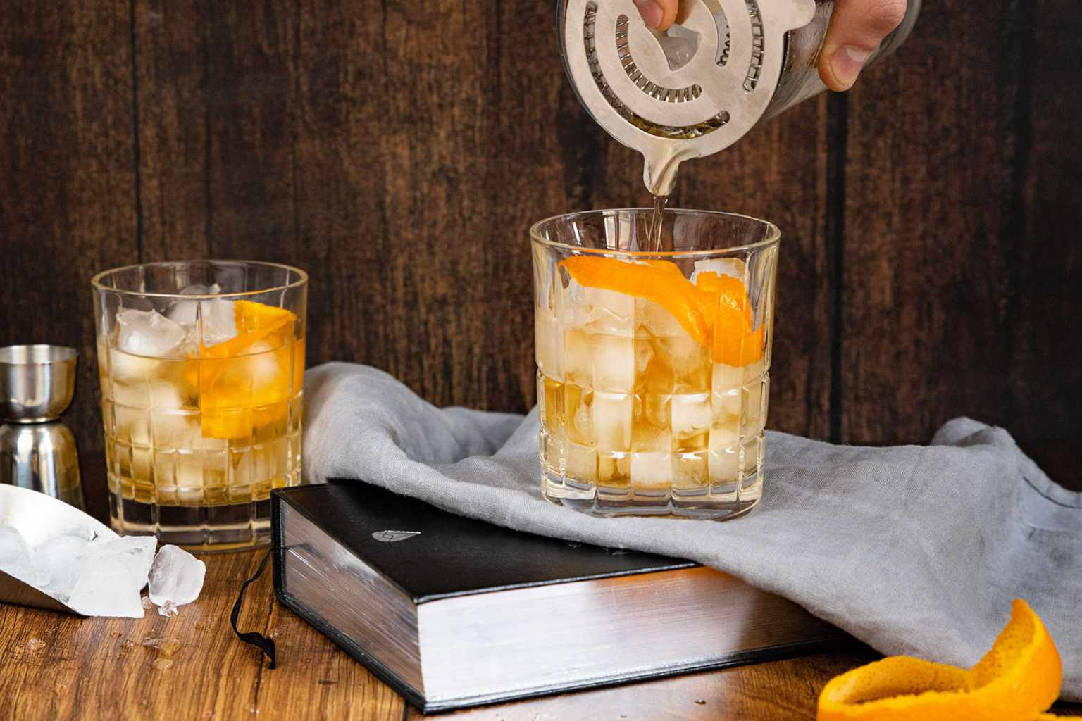 Lillet Rouge mit Tonic | Cocktail-Rezept - eat.de