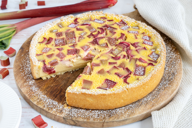 Rhabarber-Schmand-Kuchen | Rezept - eat.de