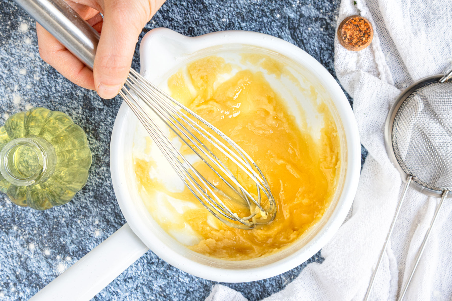 Mehlschwitze mit Öl | Rezept - eat.de