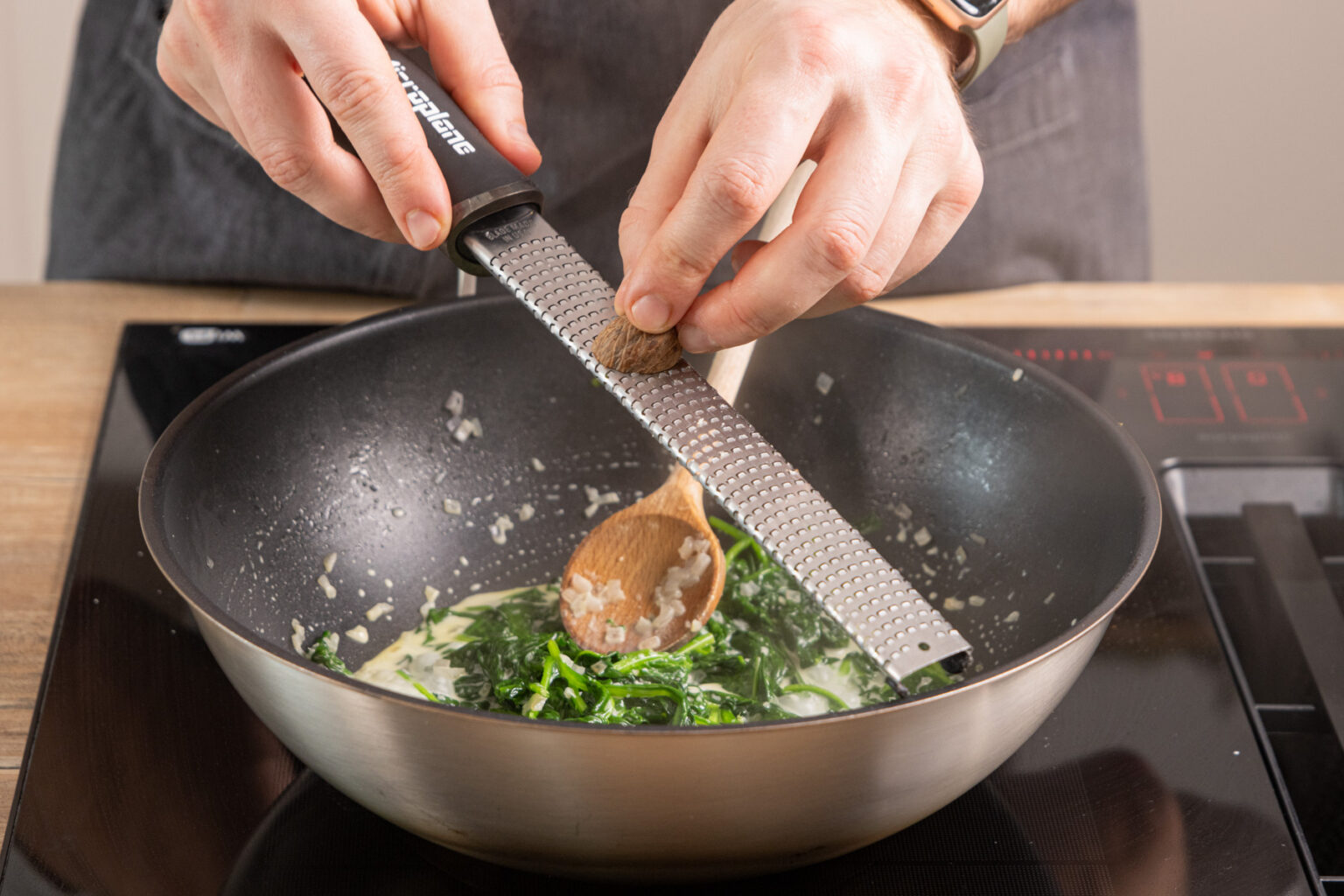 Blattspinat zubereiten | Rezept- eat.de