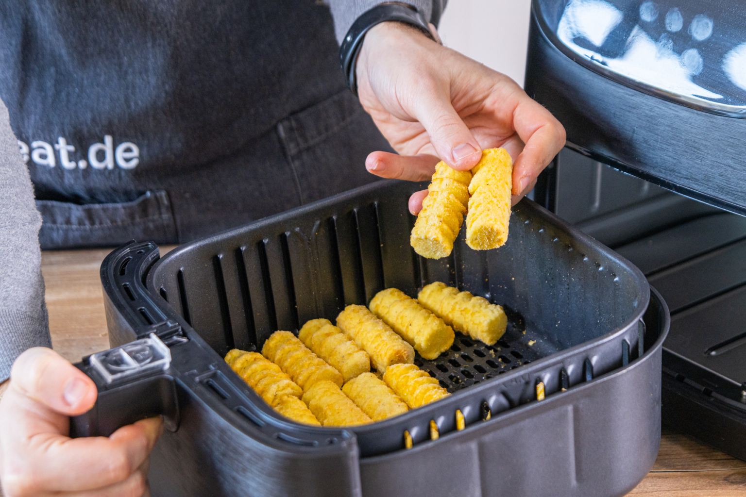 Tiefgefrorene Kroketten In Der Heissluftfritteuse