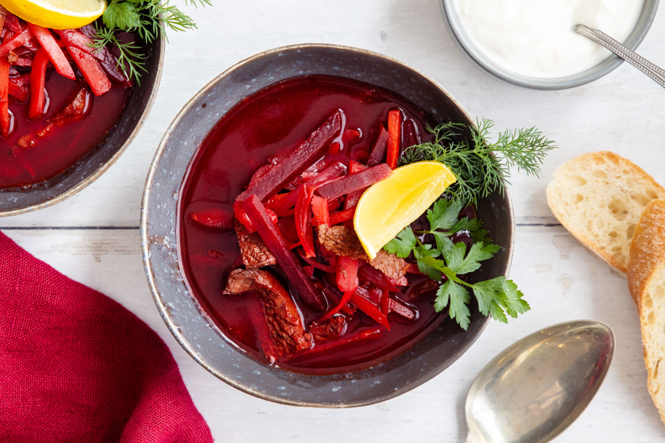 Russischer Borschtsch | Rezept - eat.de