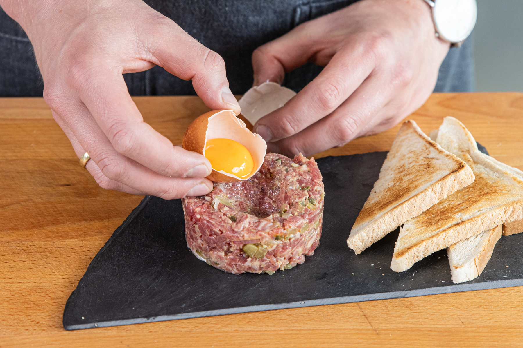 Rindertatar: klassisches Beef Tatar einfach selber machen