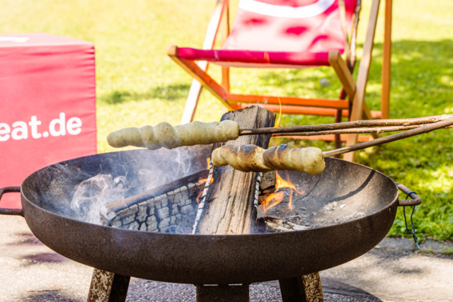 Stockbrot Grundrezept: schnell & einfach