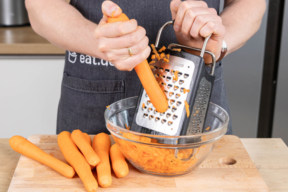 Karottensalat mit Sahne | Rezept