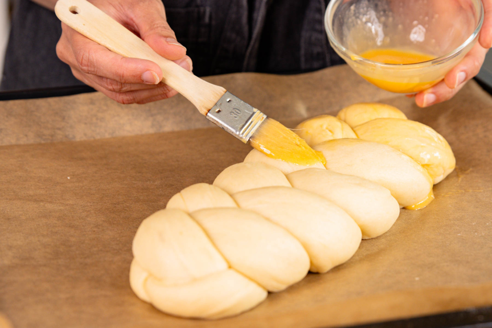 Hefezopf mit frischer Hefe | Rezept