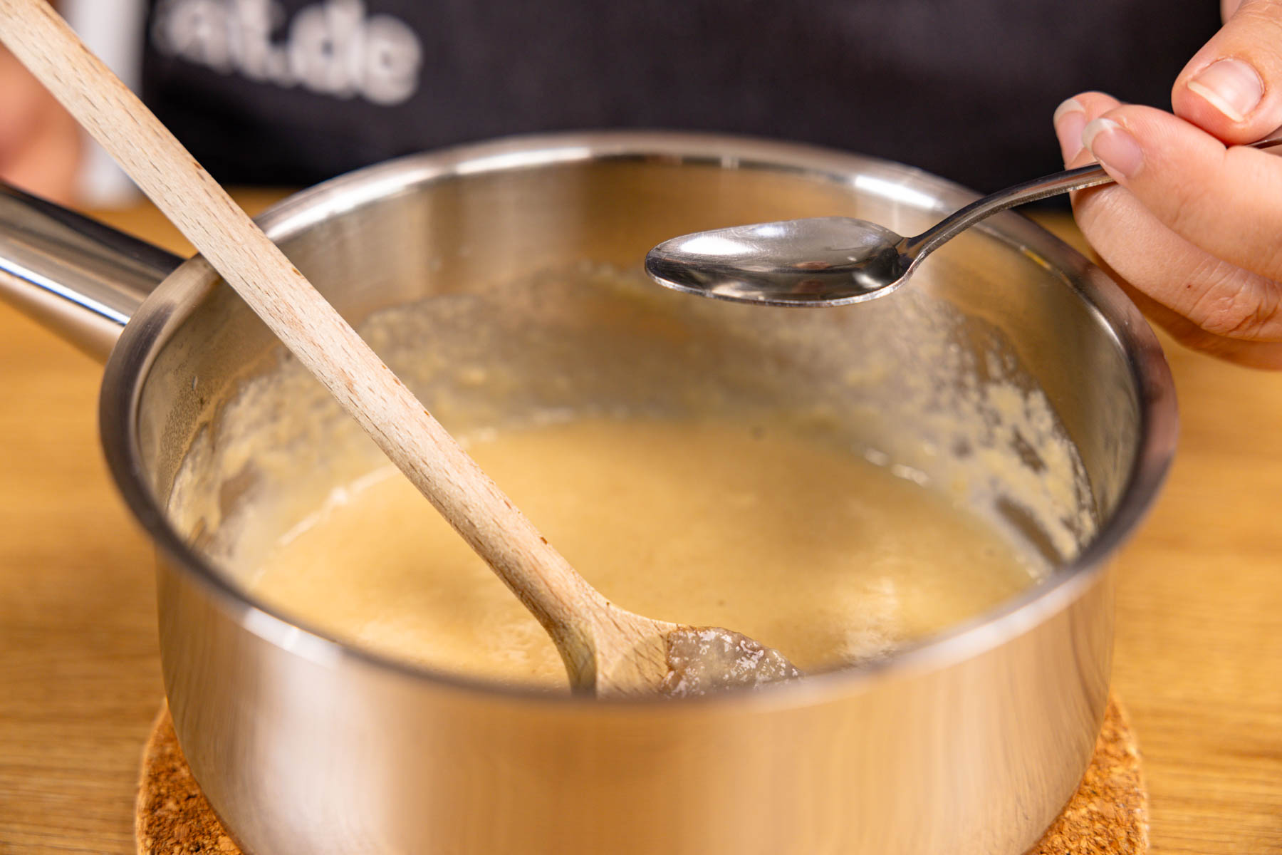 Getreide-Obst-Brei: Grundrezept ab dem 6. Monat