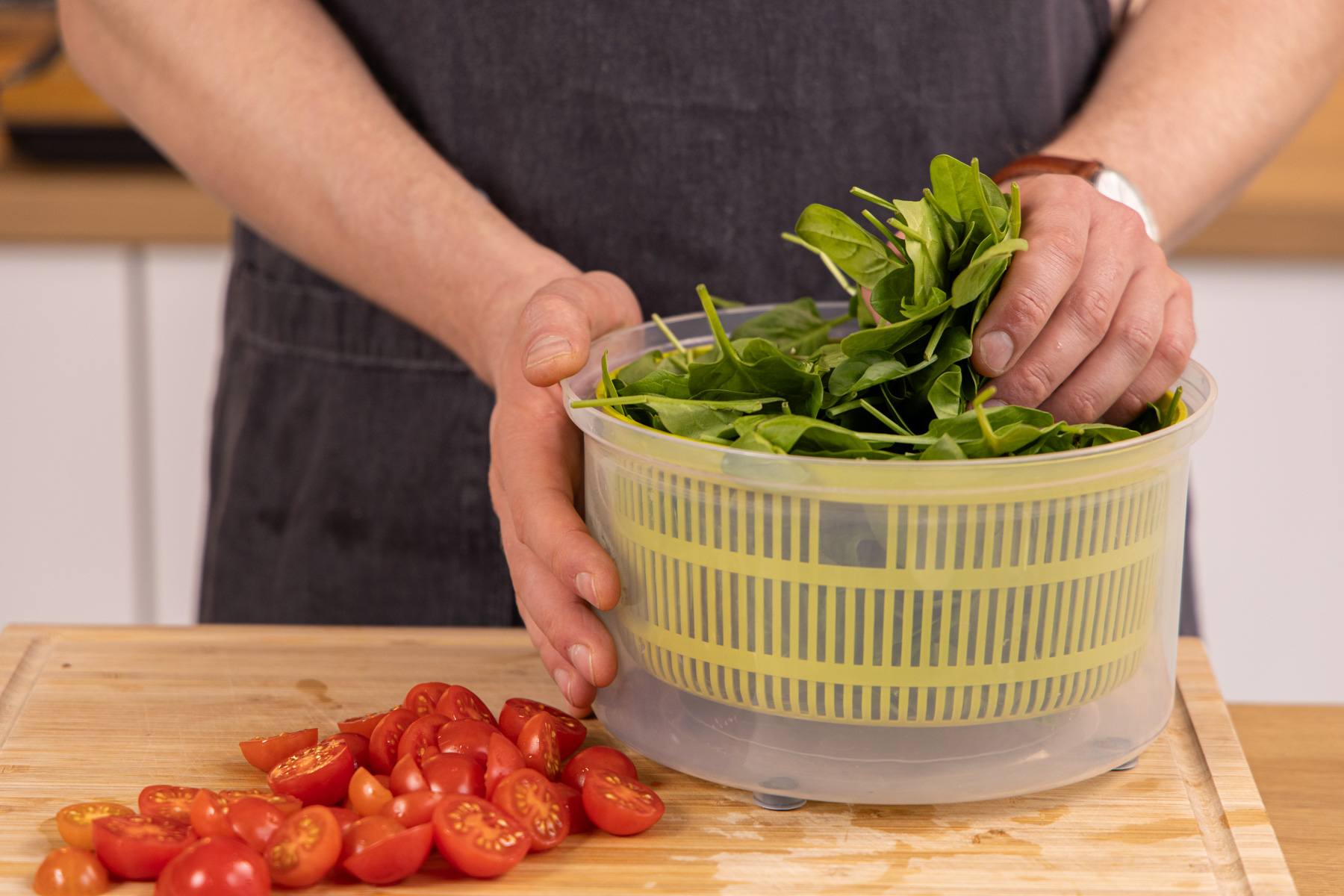 Mediterrane Lachspfanne mit Gemüse