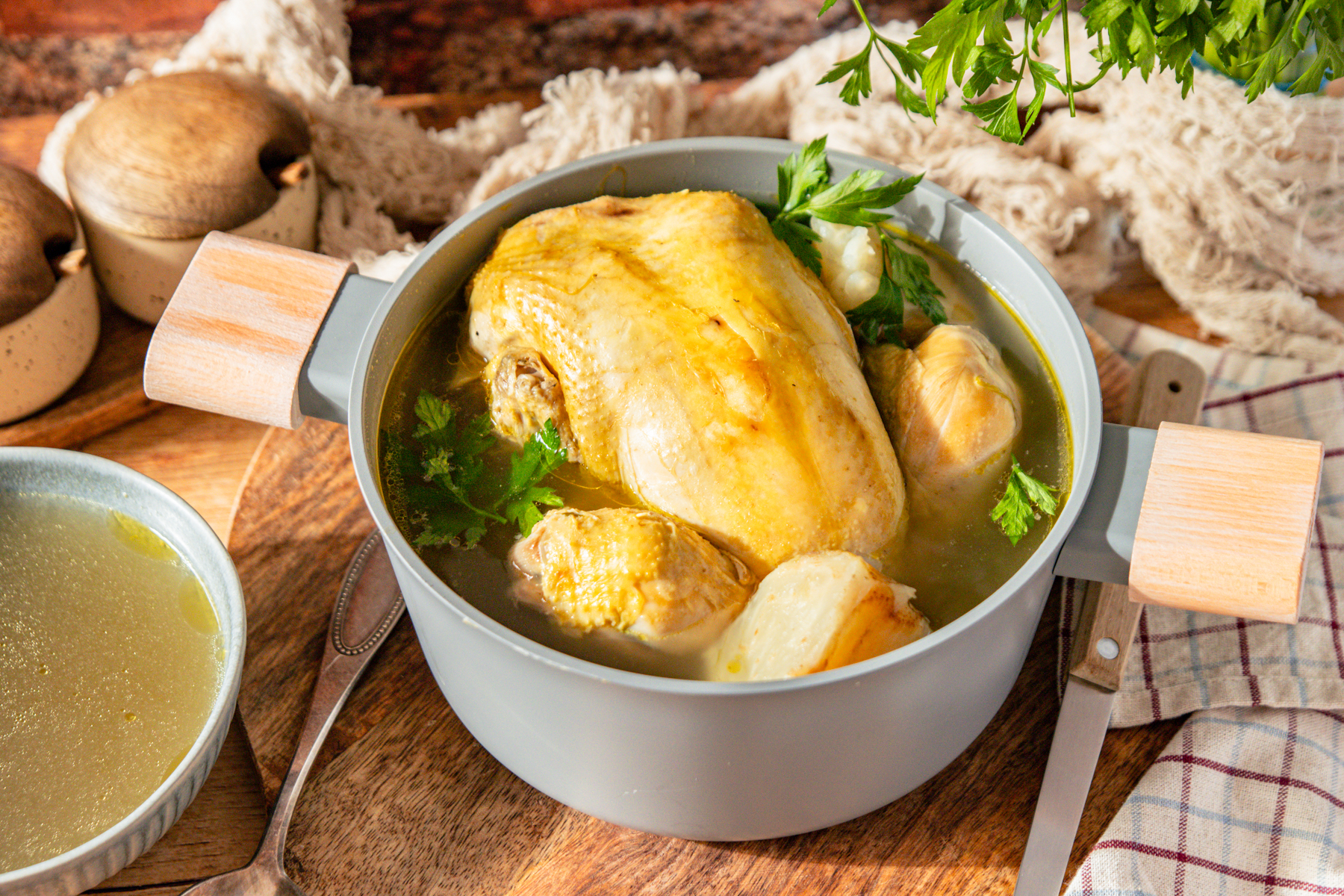 Suppenhuhn Kochen Mit Deckel