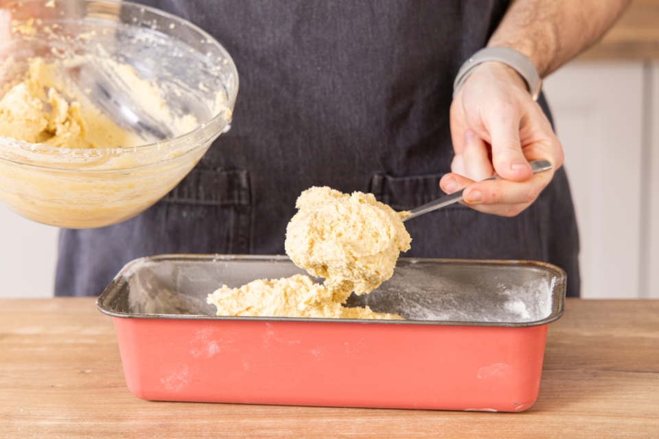 Saftiger Mandelkuchen aus der Kastenform