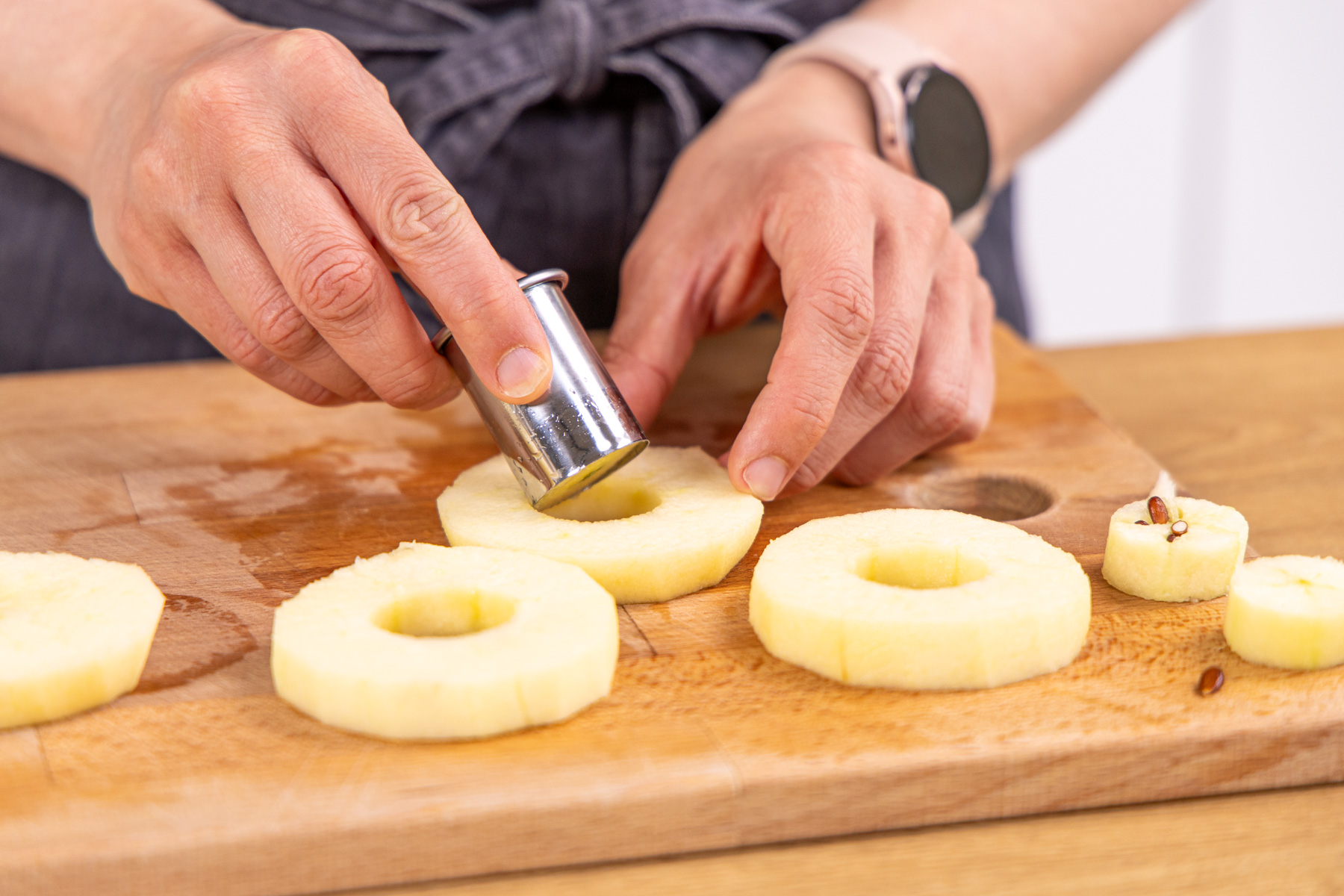 Apfelringe in Blätterteig aus der Heißluftfritteuse
