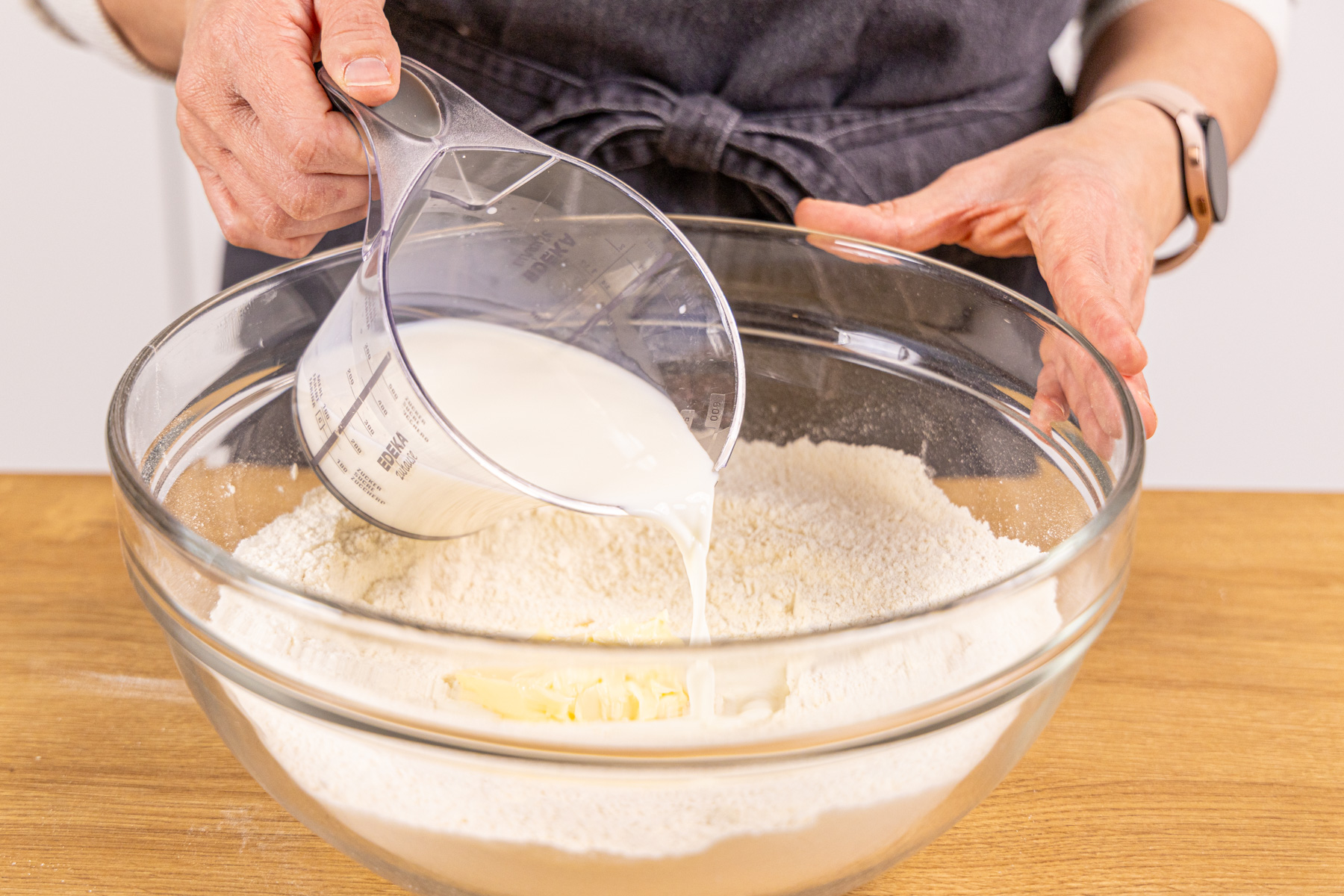 Hefeteig mit Trockenhefe: Grundrezept